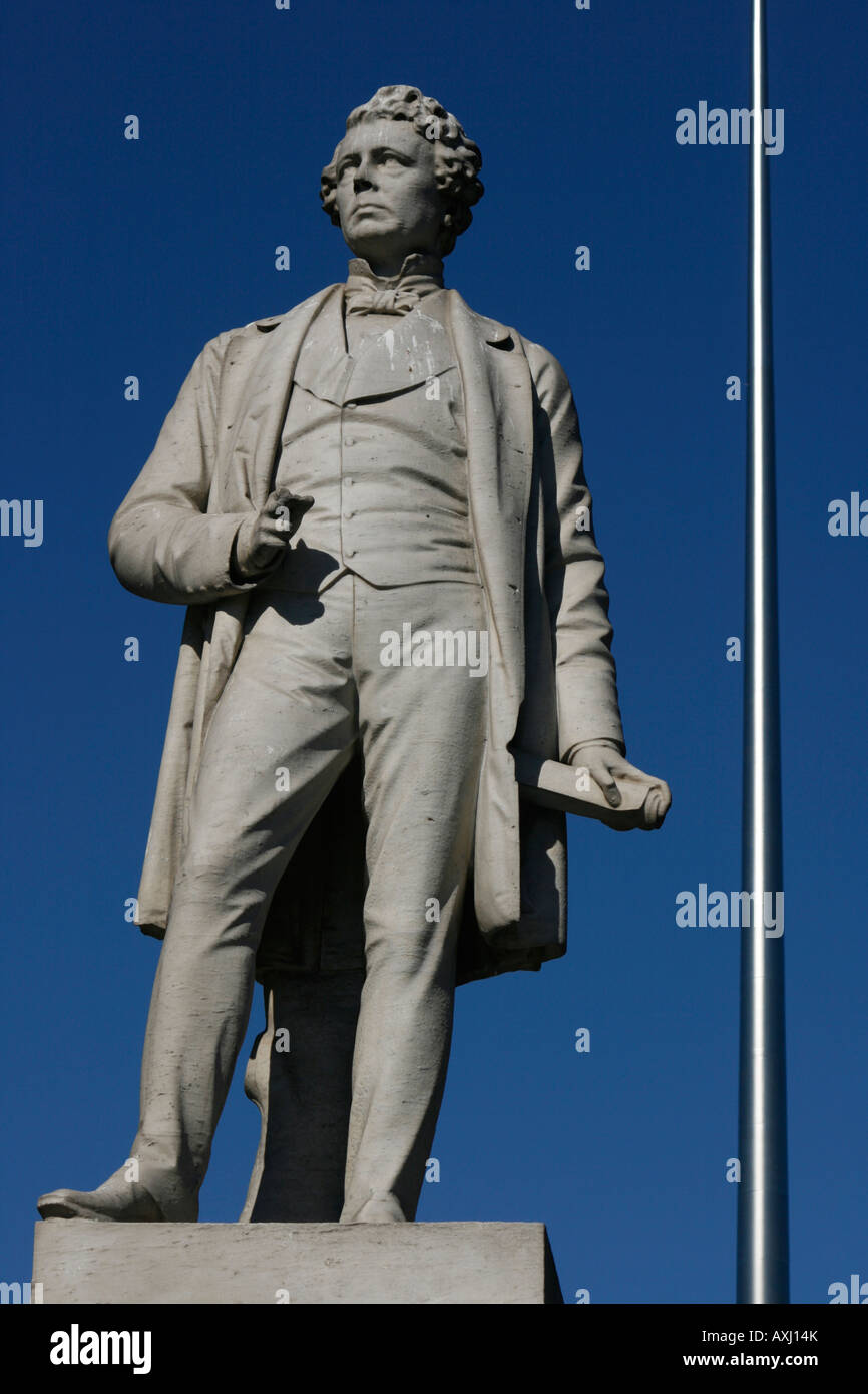 statue of Sir John Gray, designed by Thomas Farrell with Spire in ...