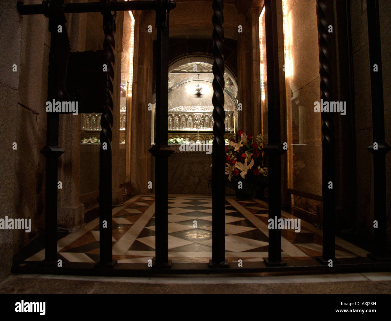The Crypt housing the relics of the Apostle Saint James. Cathedral of ...