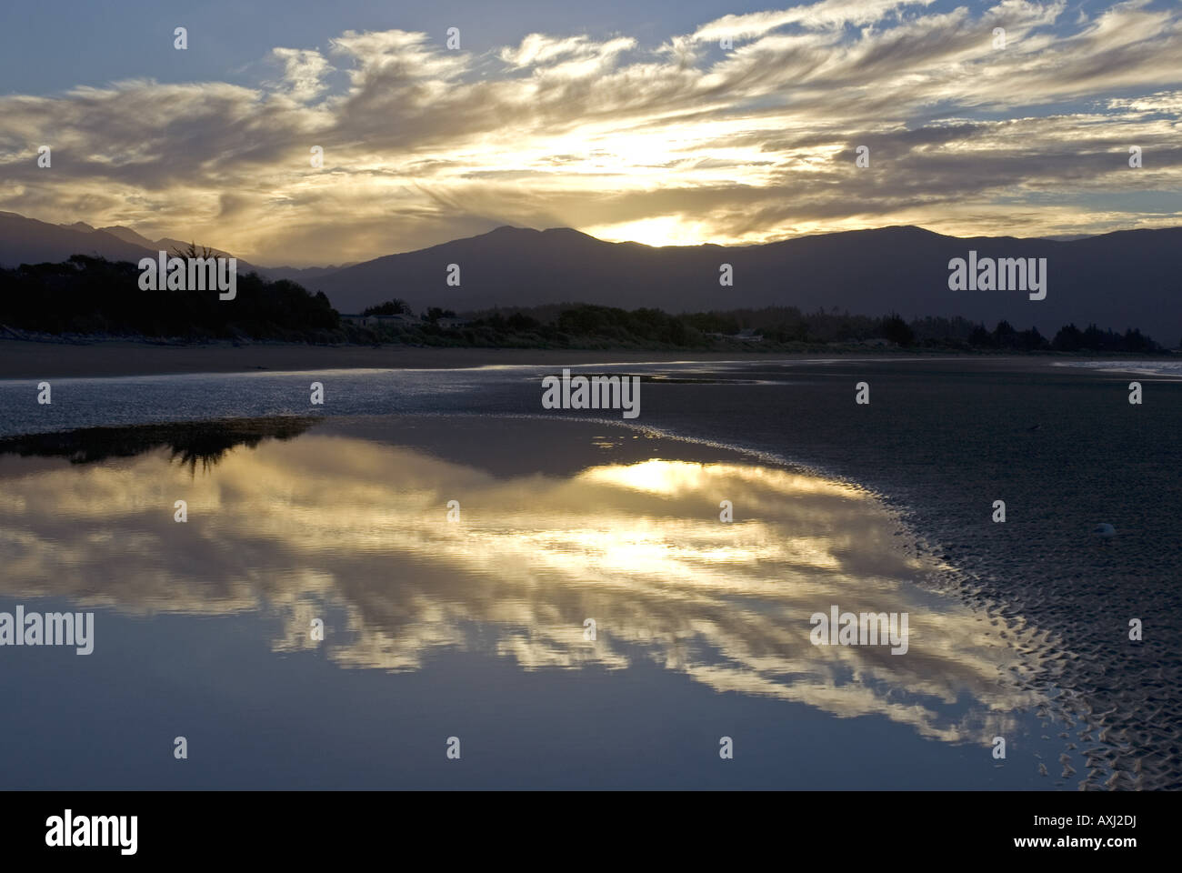 Sunset at Pohara Beach, South Island, New Zealand Stock Photo - Alamy