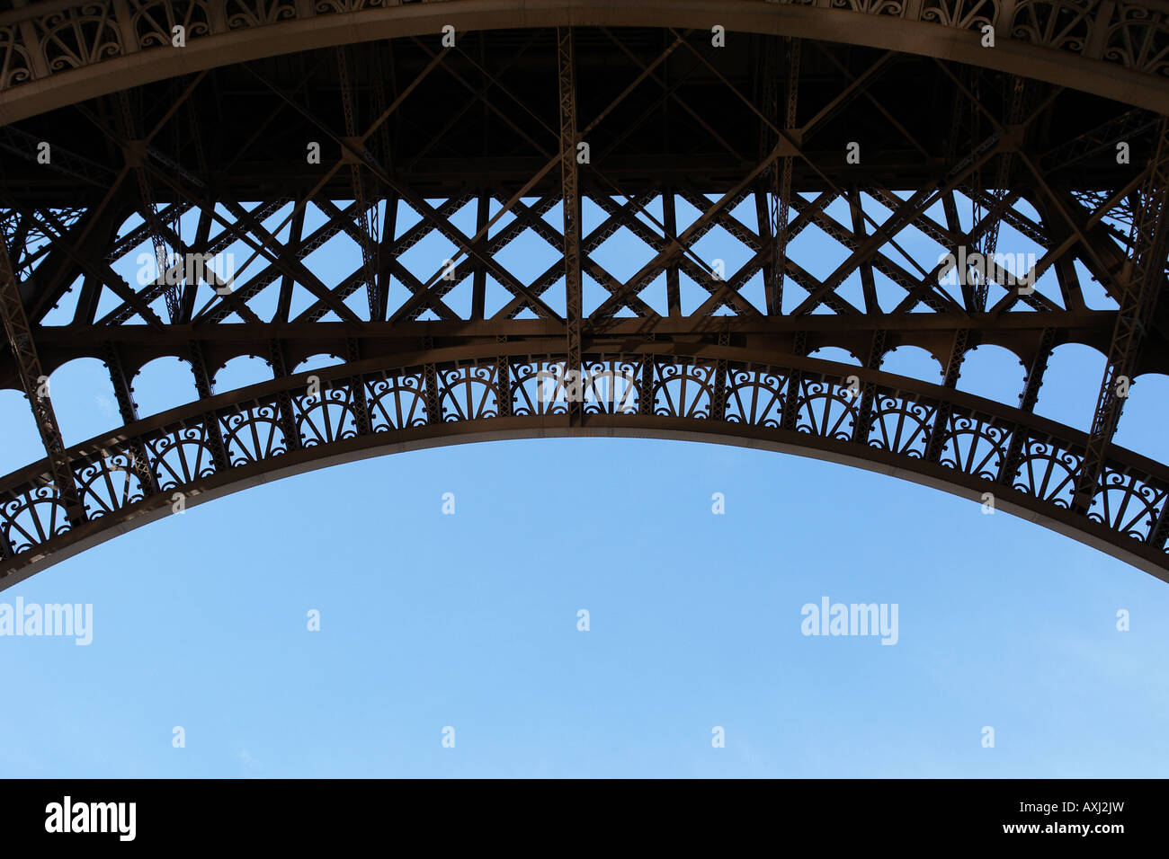 Eiffel tower bottom detail hi-res stock photography and images - Alamy