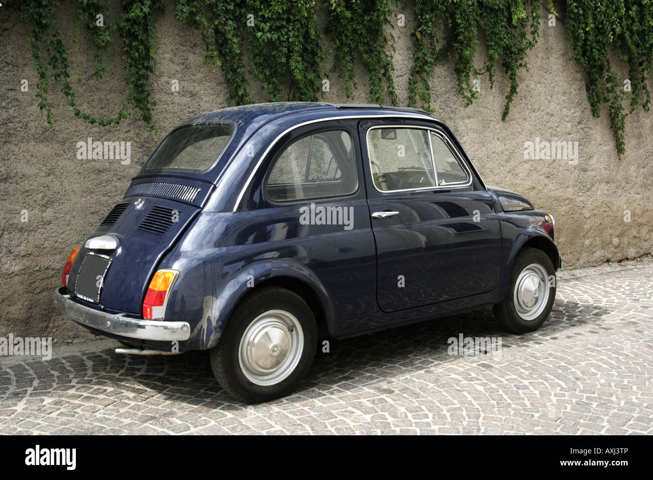 Classic italian vehicle hi-res stock photography and images - Alamy