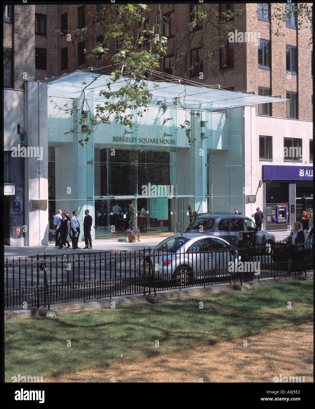 Berkeley square london architecture hi-res stock photography and images ...