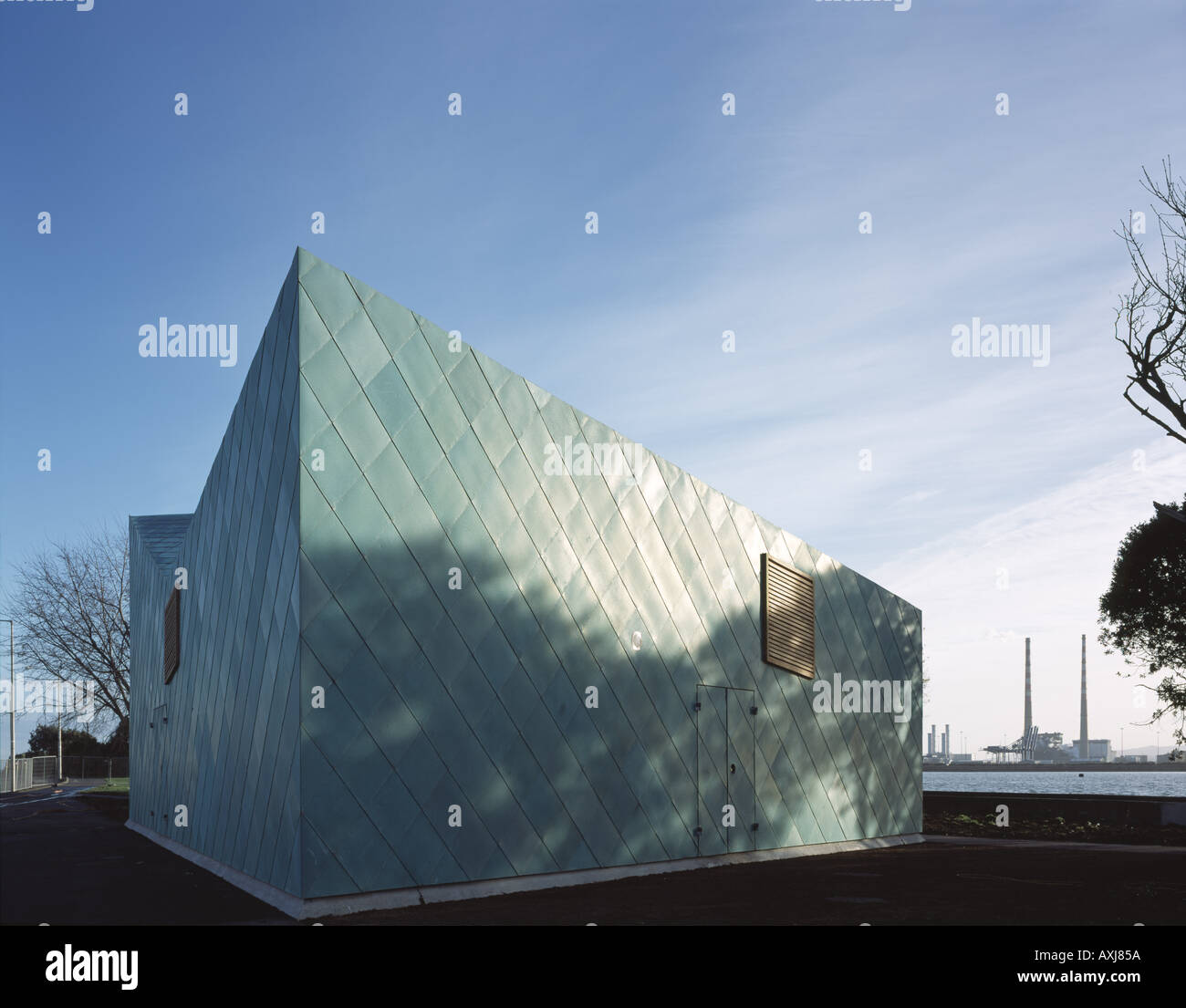 Board marked concrete hi-res stock photography and images - Alamy