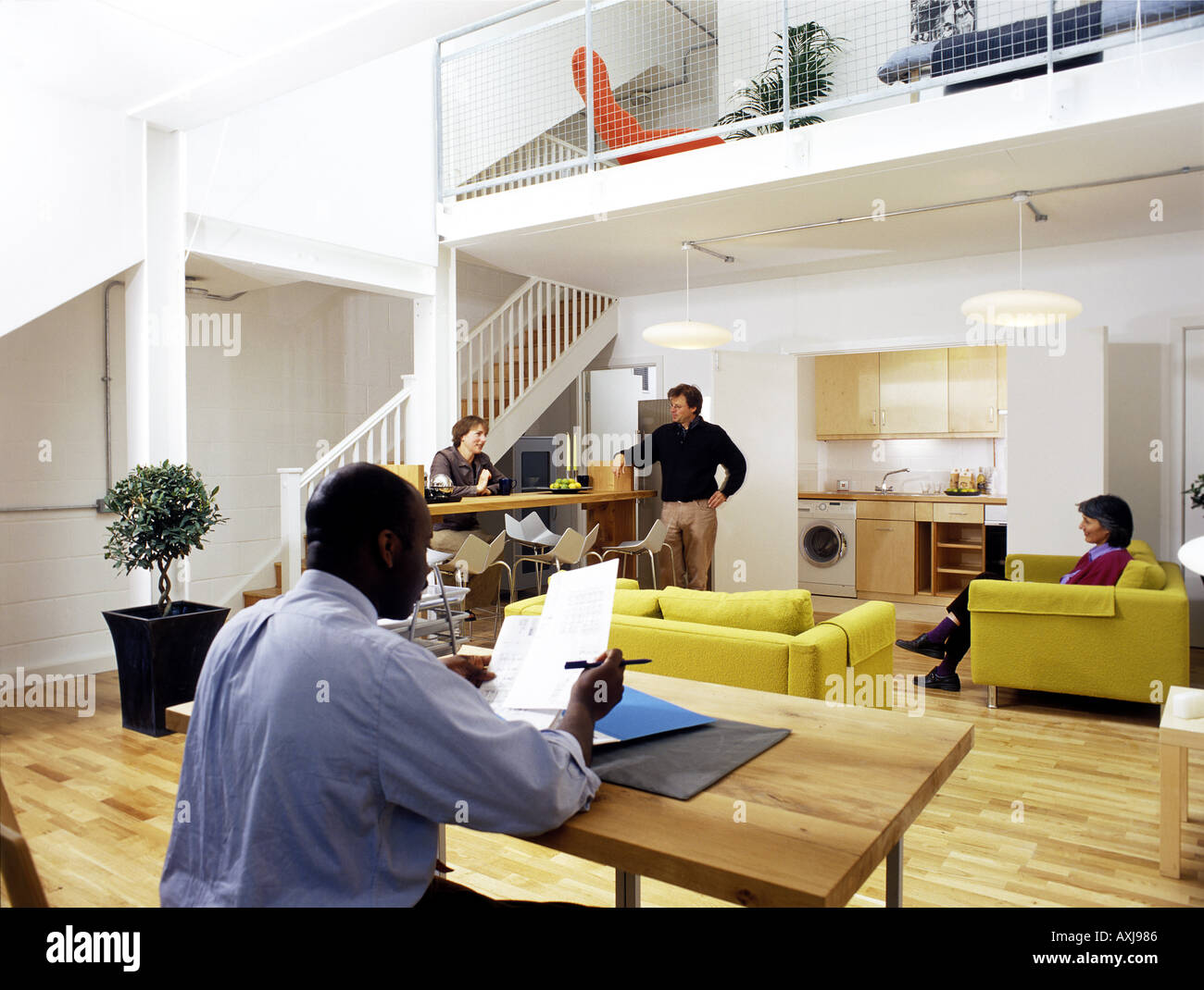 BEDZED BEDDINGTON ZERO ENERGY DEVELOPMENT Stock Photo - Alamy