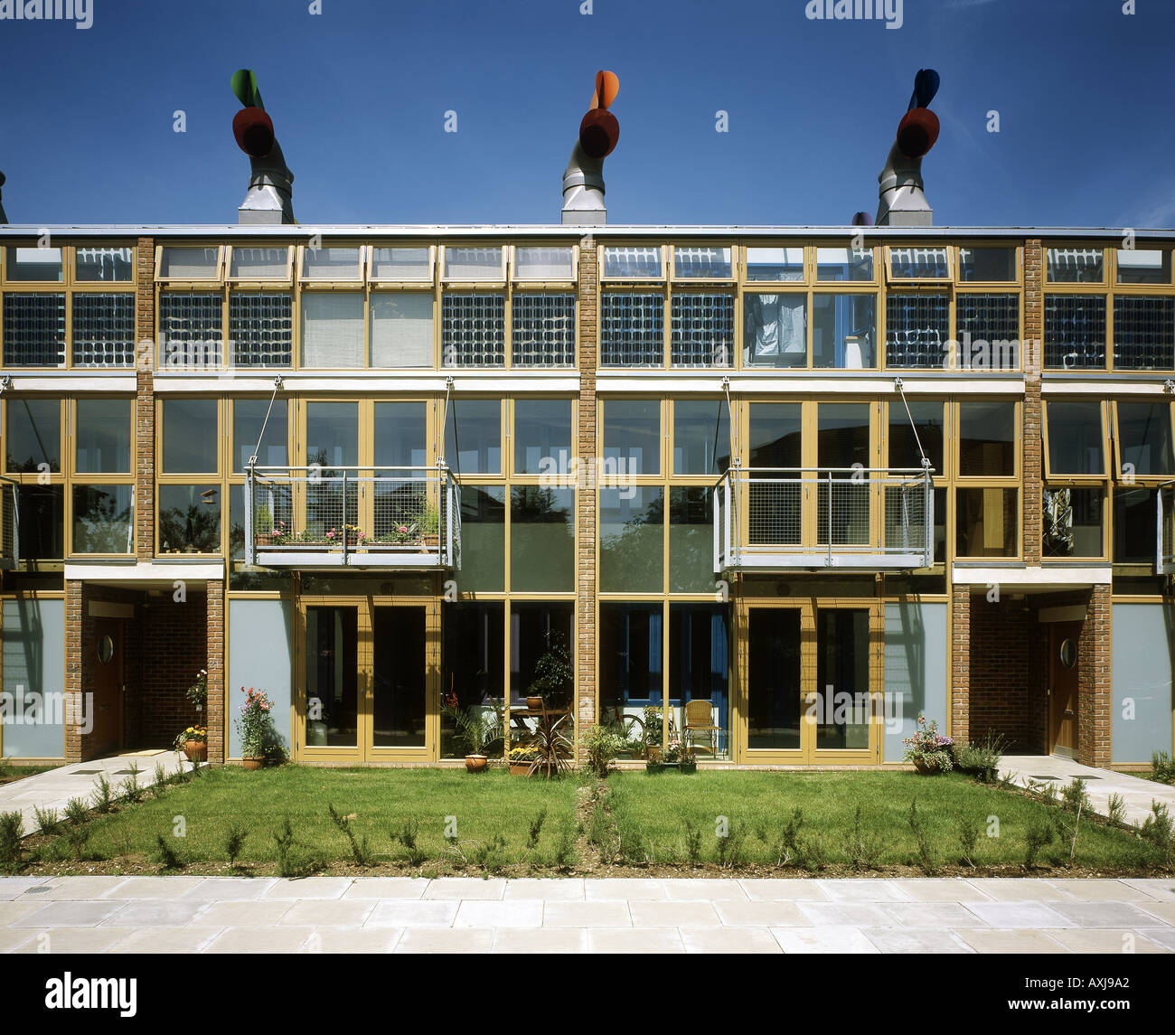 BEDZED BEDDINGTON ZERO ENERGY DEVELOPMENT Stock Photo - Alamy