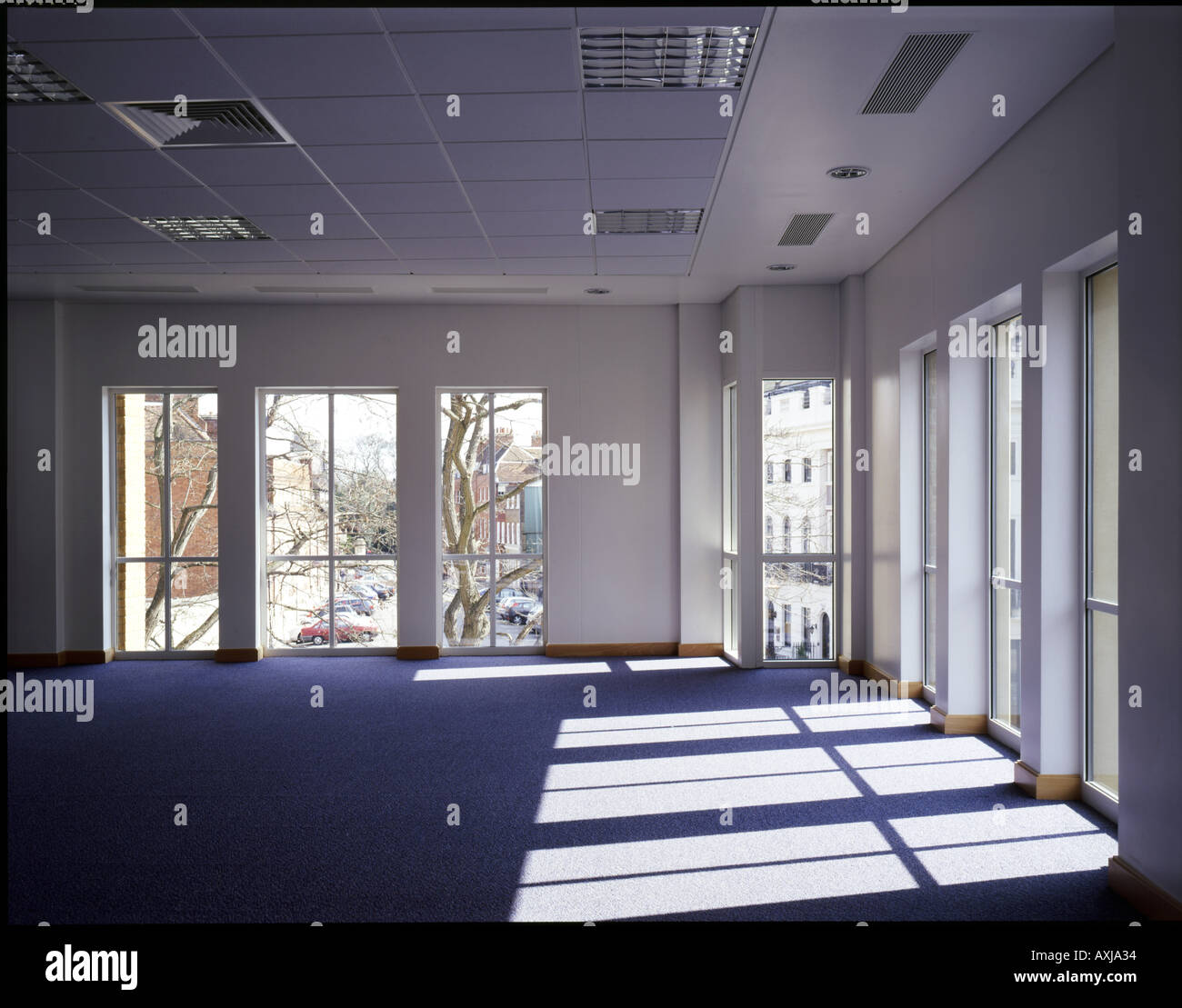 Post office uk interior hi-res stock photography and images - Alamy