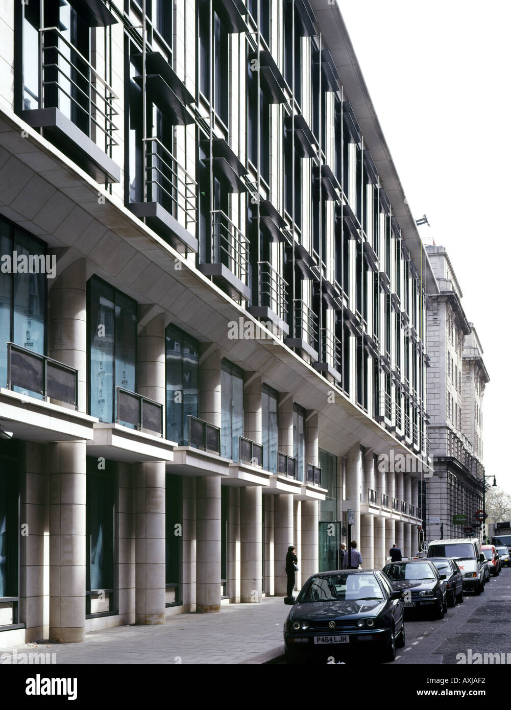 Stratton street hi-res stock photography and images - Alamy