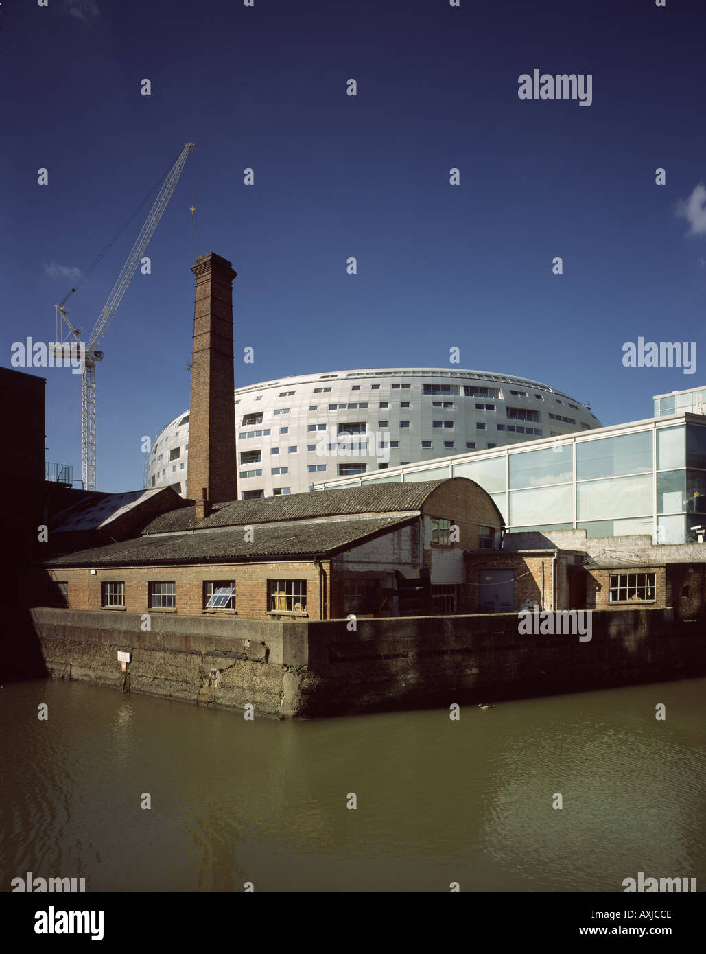 Albion riverside apartments hi-res stock photography and images - Alamy