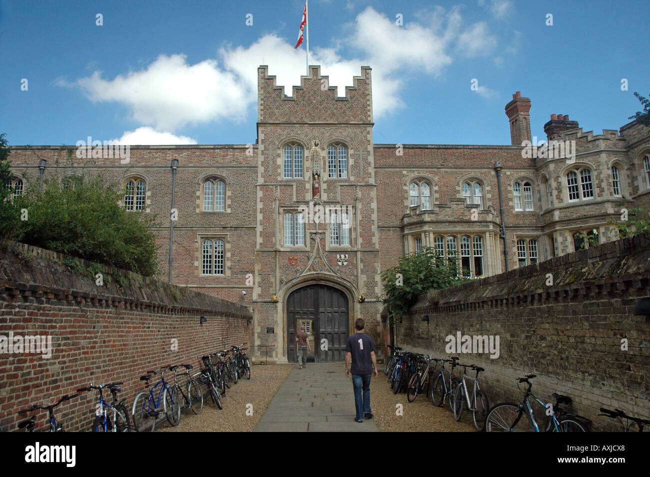 Entrance and walls of Jesus College in Cambridge, UK Stock Photo - Alamy