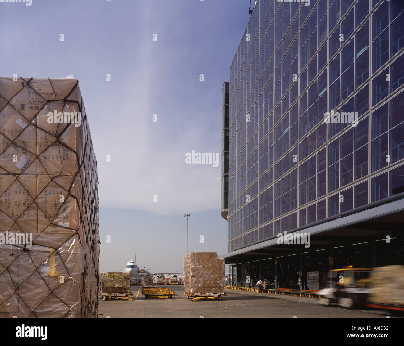 HACTL SUPERTRMINAL EXPRESS BUILDING CHEK LAP KOK AIRPORT Stock Photo ...