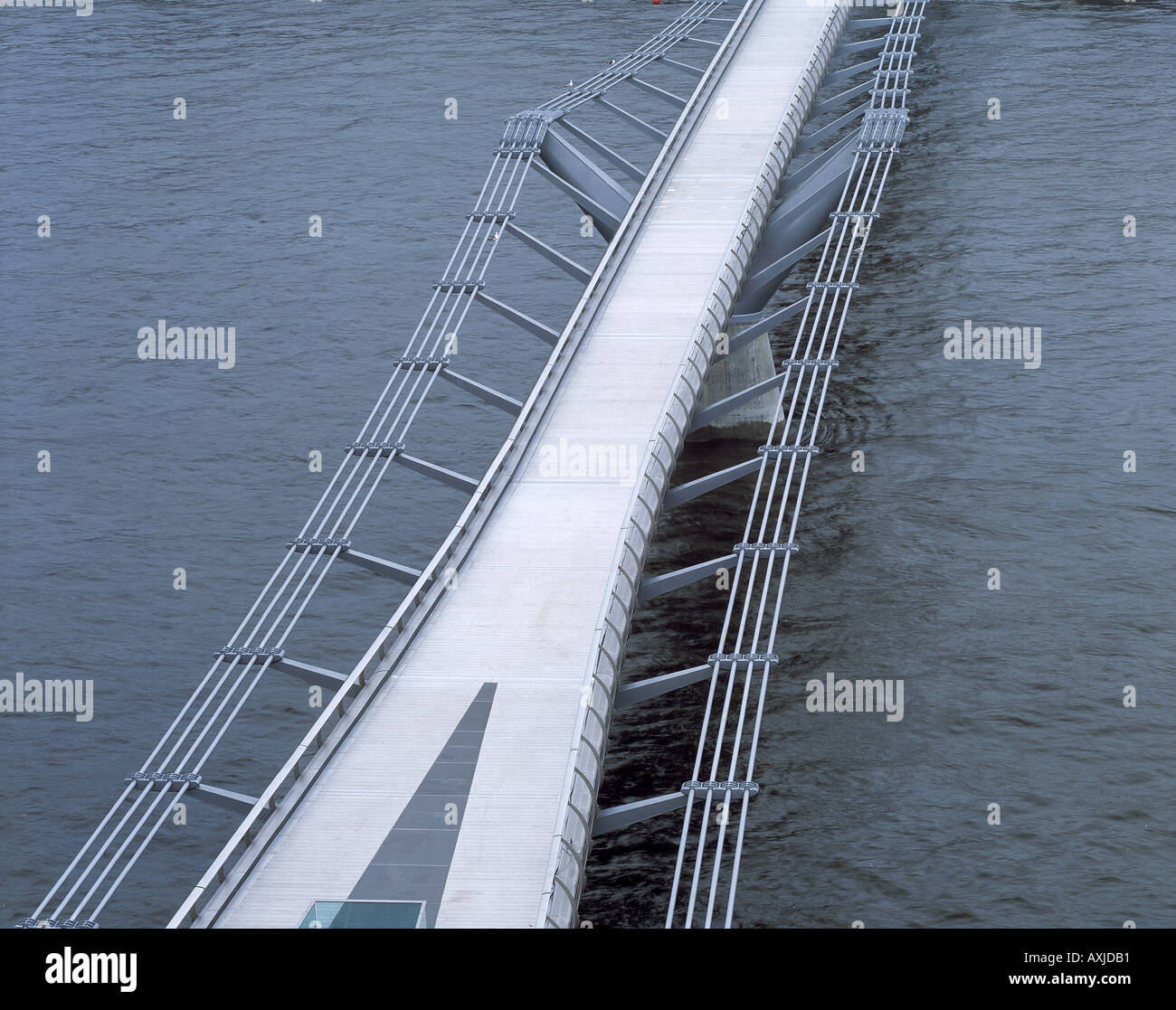 Gilbert bridge hi-res stock photography and images - Alamy