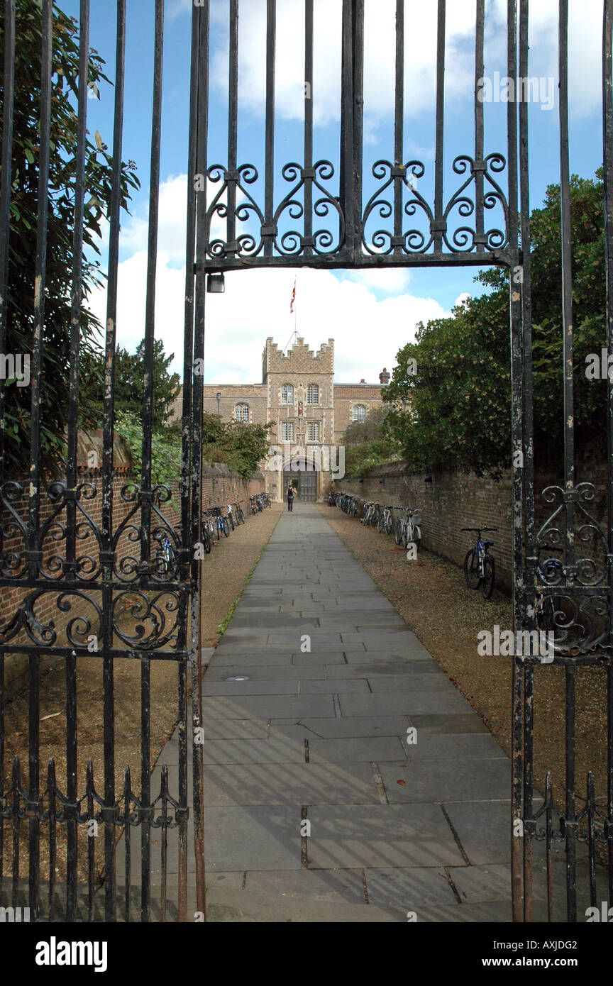 Jesus college cambridge entrance hi-res stock photography and images ...