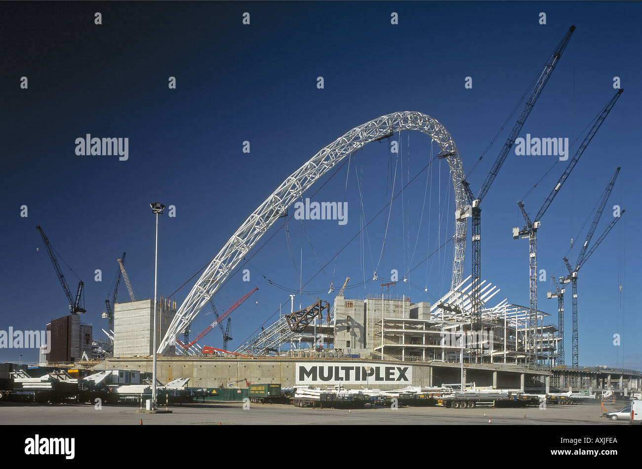 NEW WEMBLEY STADIUM, WEMBLEY, UK Stock Photo - Alamy