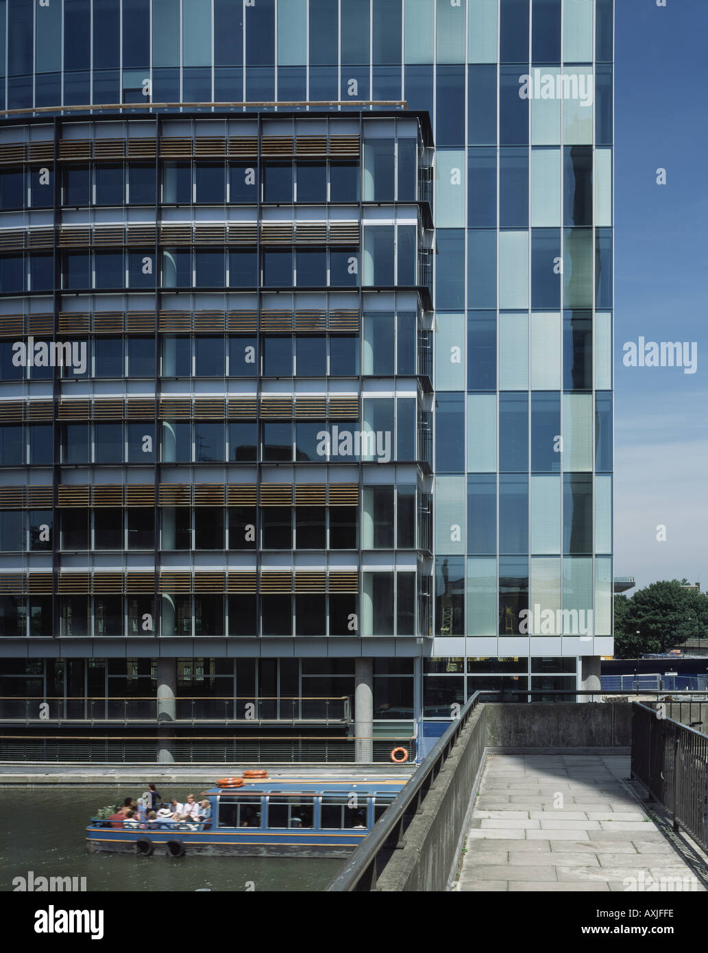 THE POINT PADDINGTON BASIN Stock Photo - Alamy
