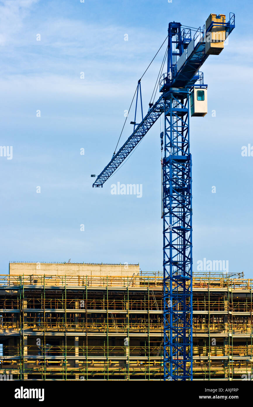 Structure crane hi-res stock photography and images - Alamy