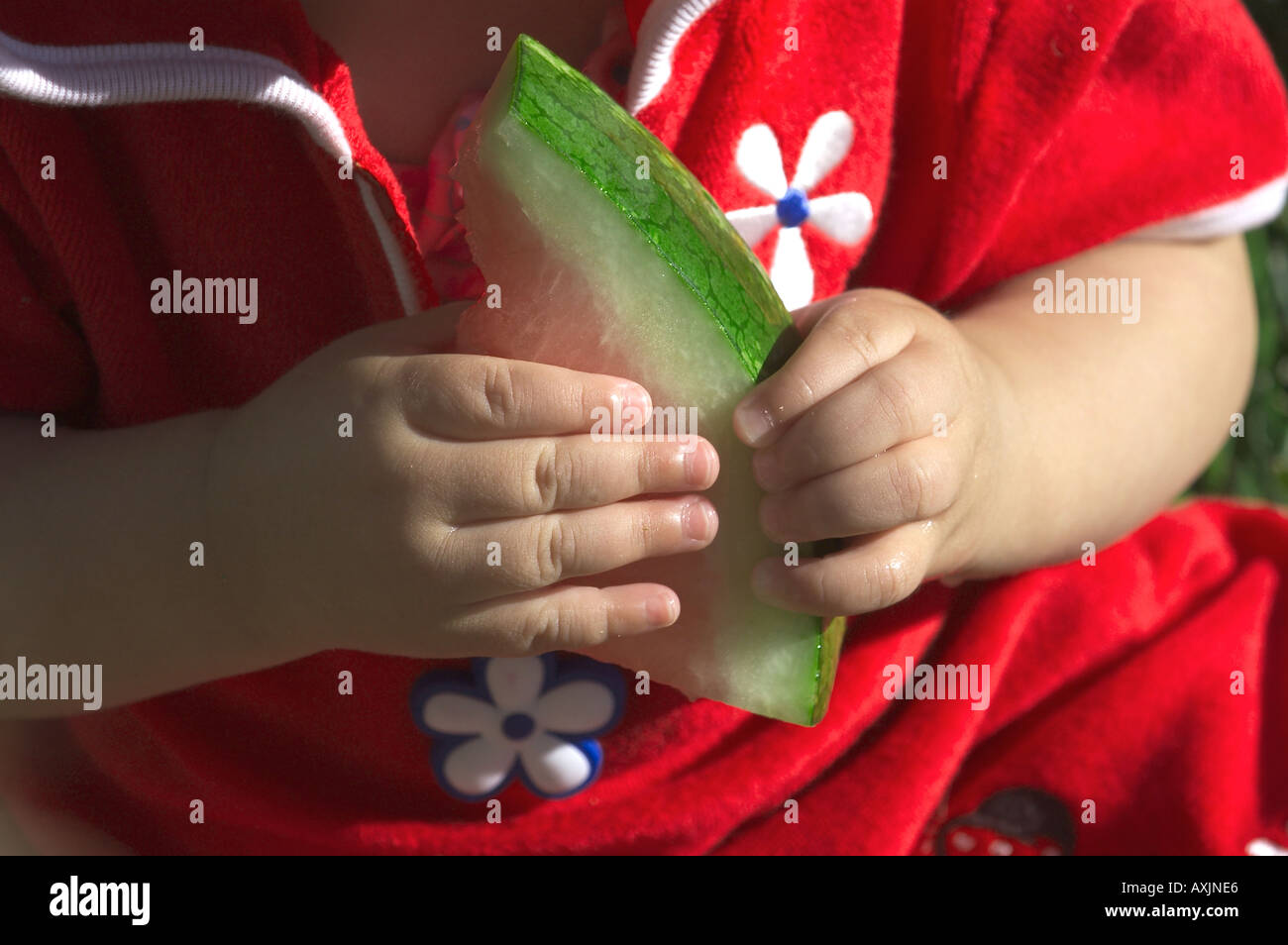 Girls with watermelon slices hi-res stock photography and images - Alamy