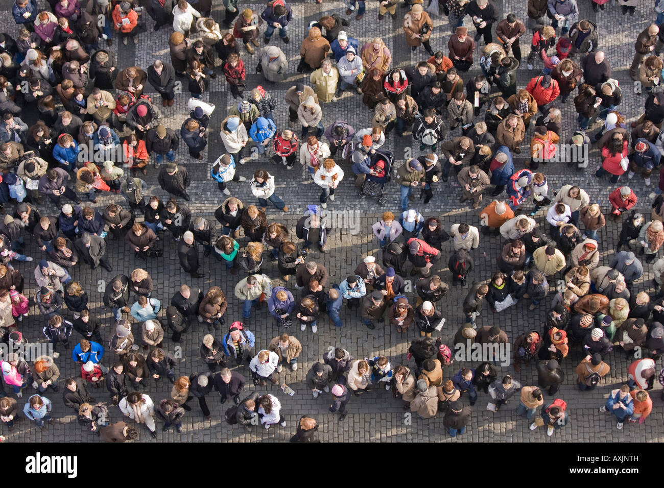 Crowd of people from above axjnth hi-res stock photography and images ...