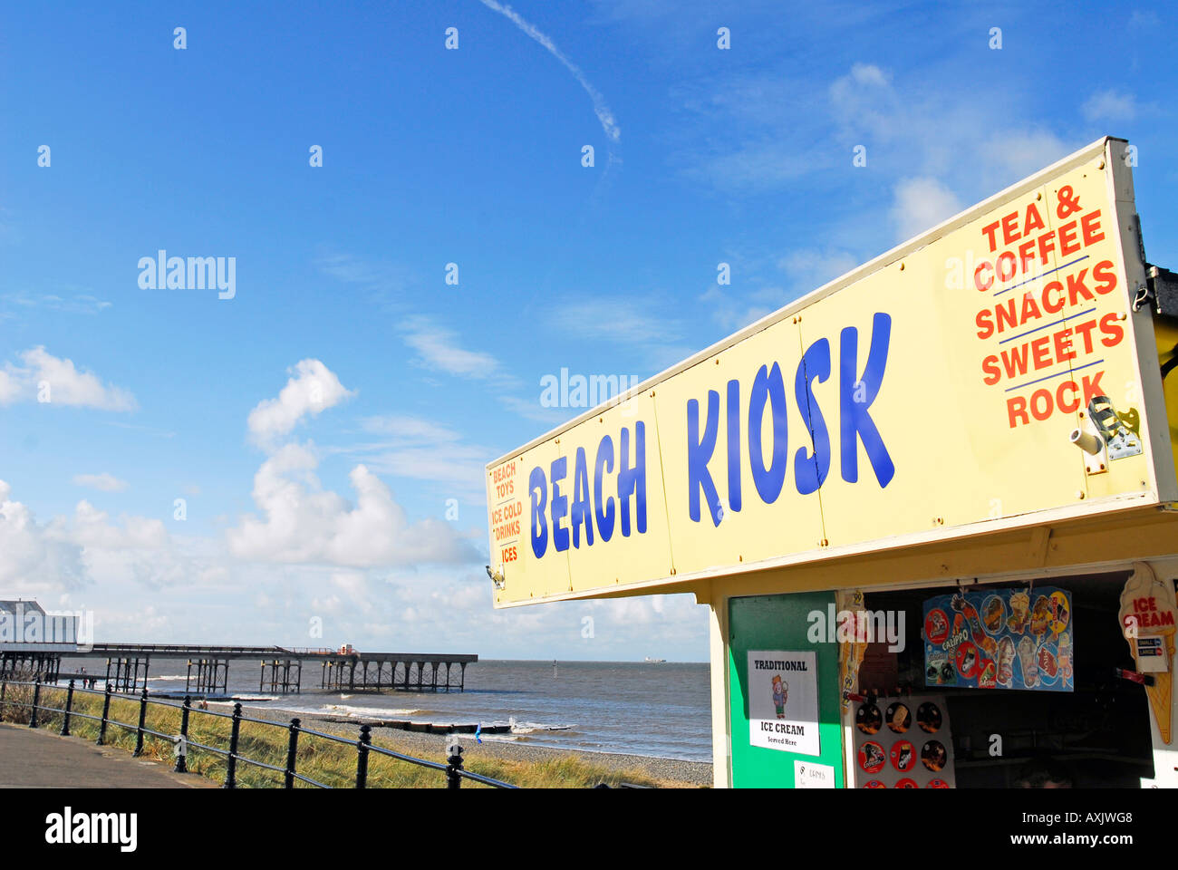 Fleetwood beach kiosk hi-res stock photography and images - Alamy