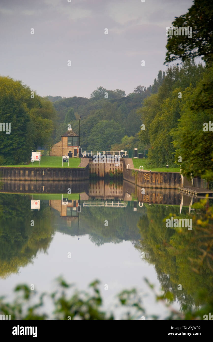 Sprotbrough Lock on the River Don in Yorkshire Stock Photo - Alamy