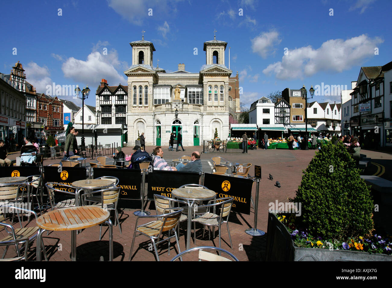 Typical surrey style architecture hi-res stock photography and images ...