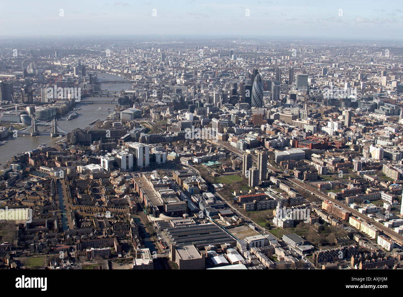 Wapping wall london hi-res stock photography and images - Alamy