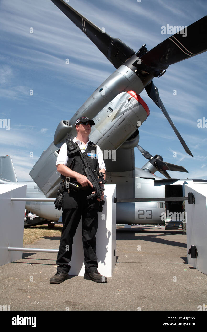 Armed Policeman High Resolution Stock Photography and Images - Alamy