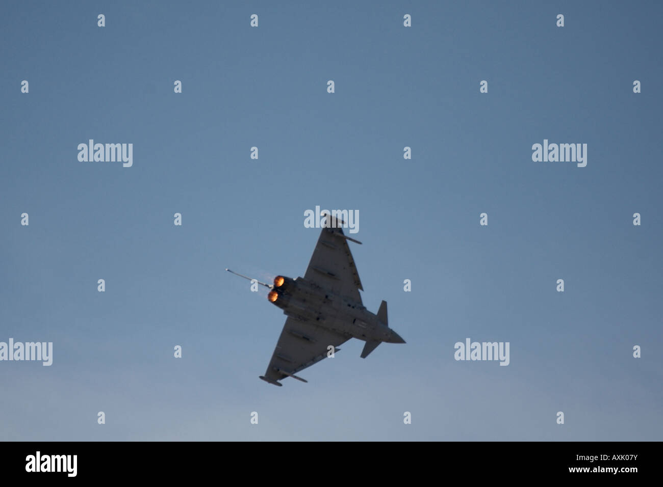 Eurofighter Typhoon aircraft on flying display at Farnborough ...