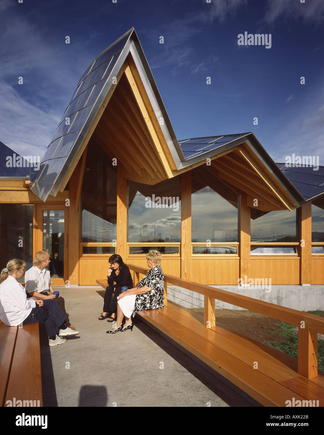 MAGGIEÕS CANCER CARING CENTRE NINEWELLÕS HOSPITAL Stock Photo - Alamy