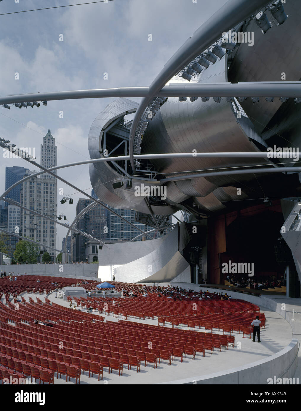 Millenium park ice rink hi-res stock photography and images - Alamy