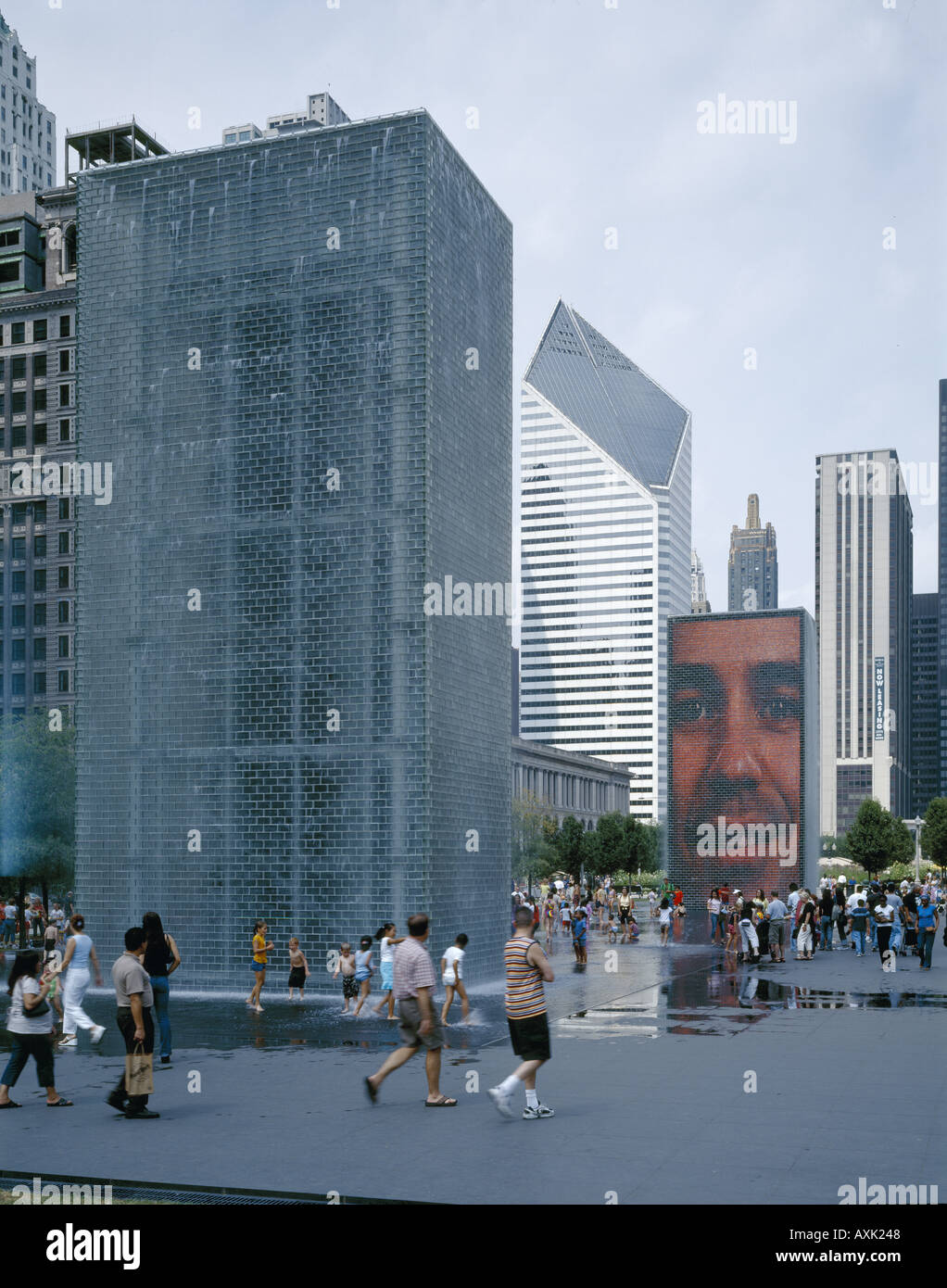 MILLENIUM PARK, CHICAGO, USA Stock Photo - Alamy