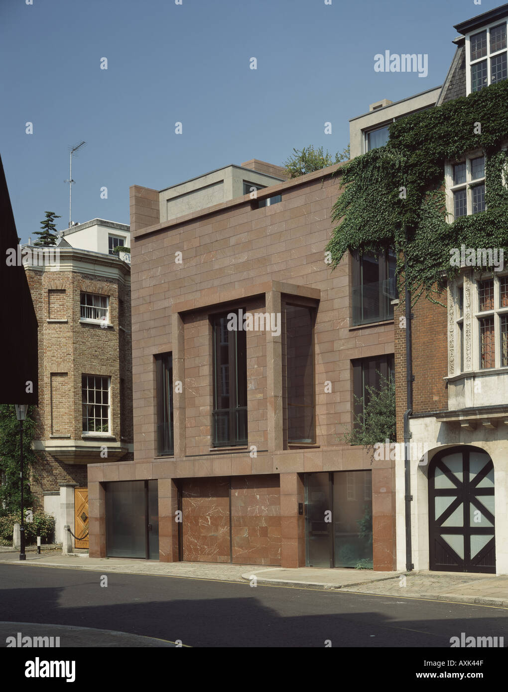 THE RED HOUSE Stock Photo - Alamy