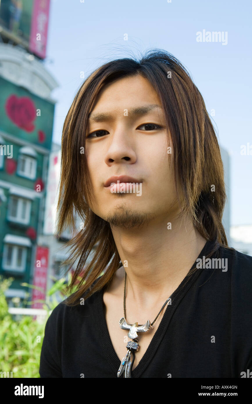 Medium close up young handsome hi-res stock photography and images - Alamy