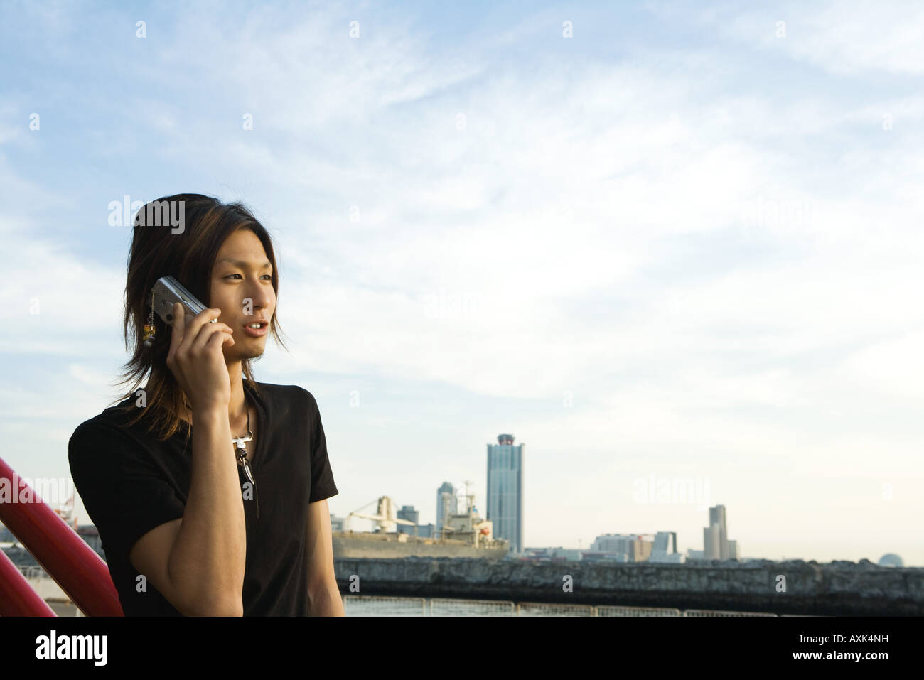Using mobile phones japan hi-res stock photography and images - Alamy