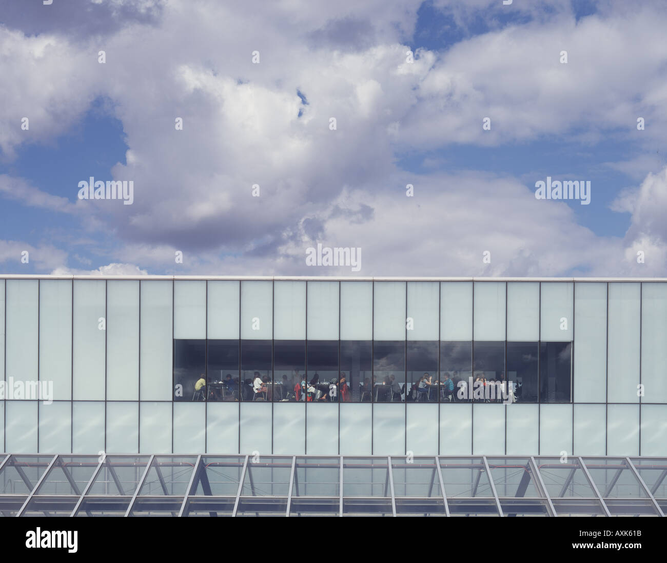 London tate modern restaurant hi-res stock photography and images - Alamy