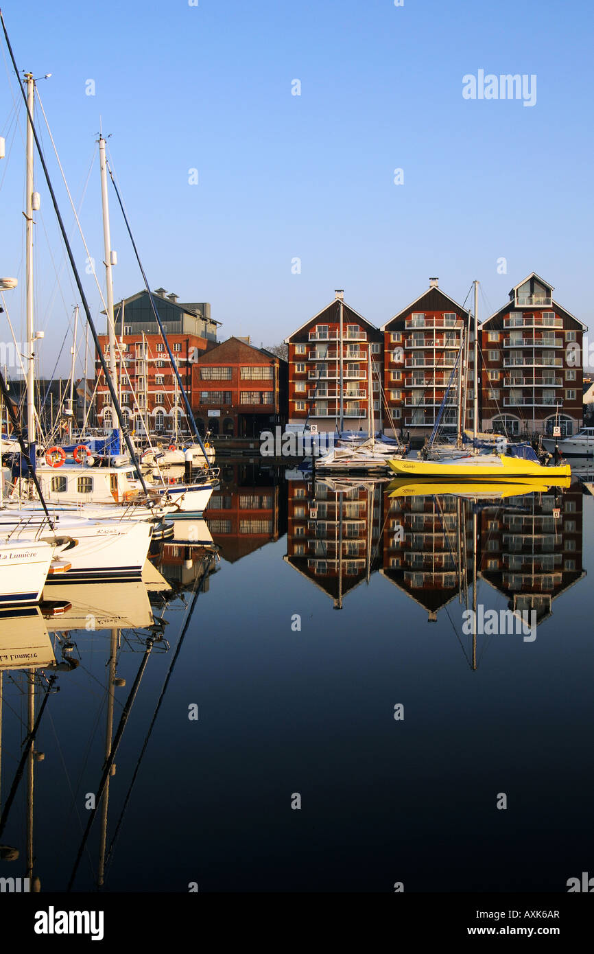 Regeneration of the Wet Dock and Neptune Quay on a frosty morning on ...