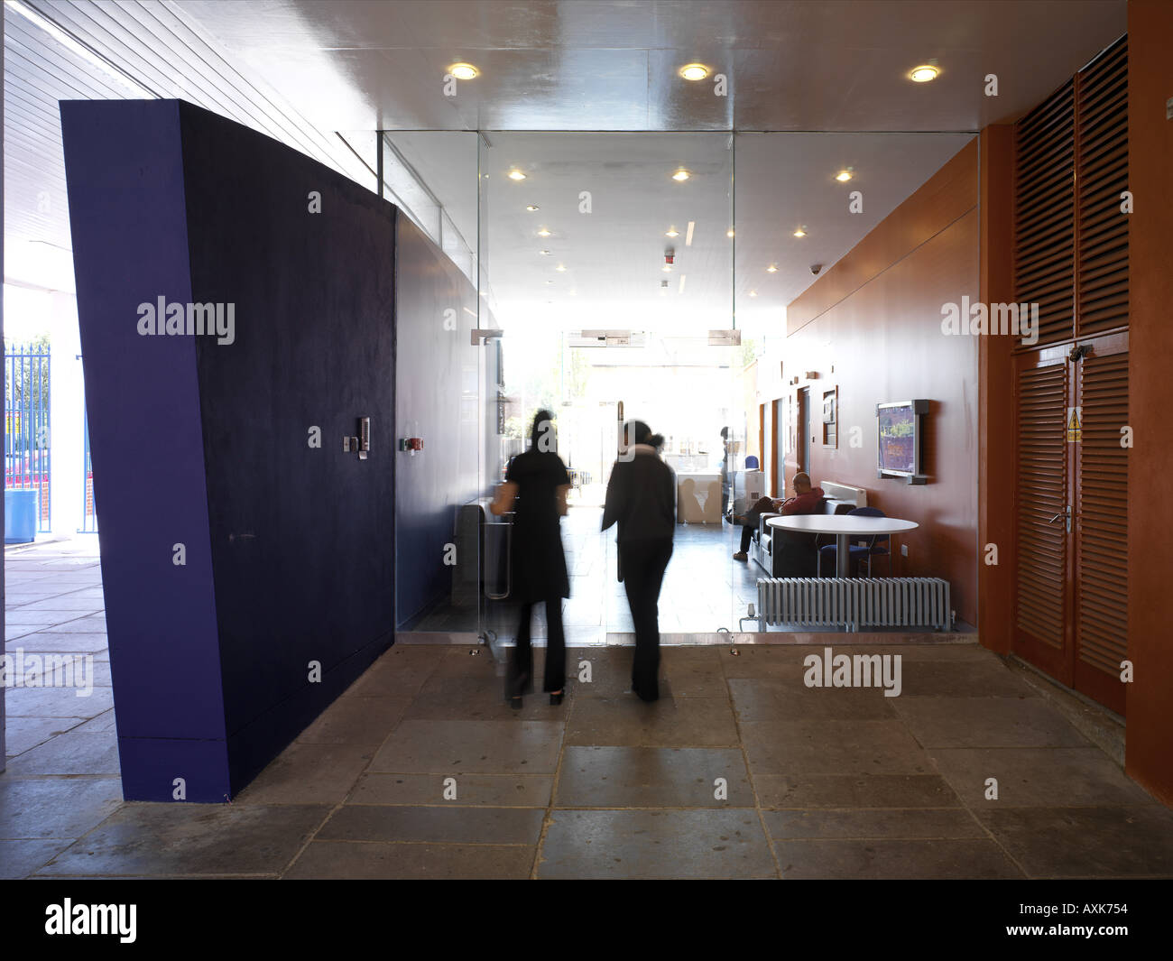 Community school hi-res stock photography and images - Alamy