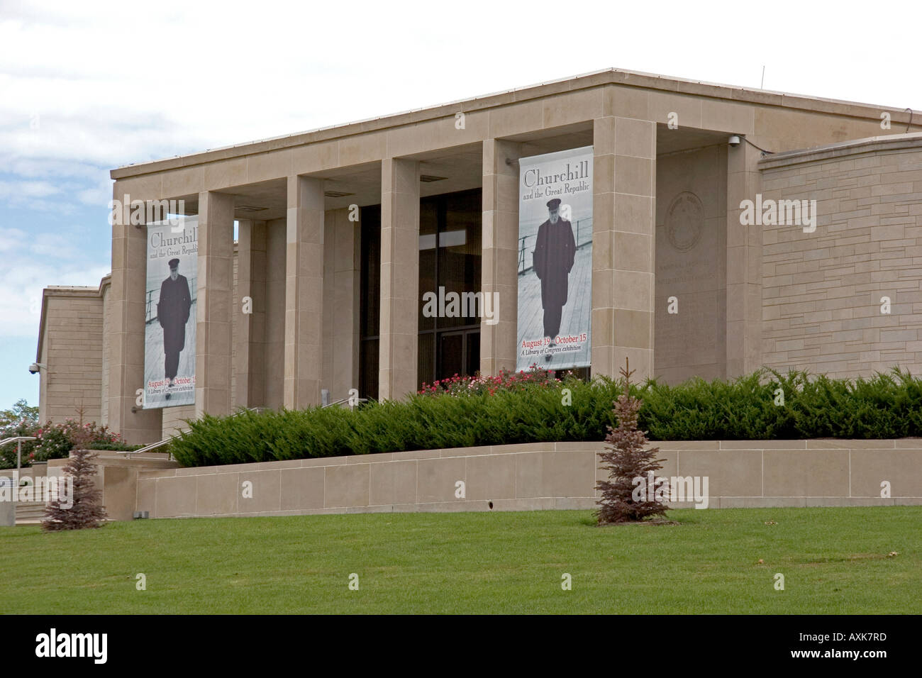 The Truman Presidential Museum and Library at Independence Missouri ...