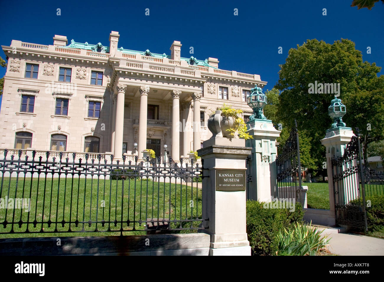 Kansas city museum of history hi-res stock photography and images - Alamy