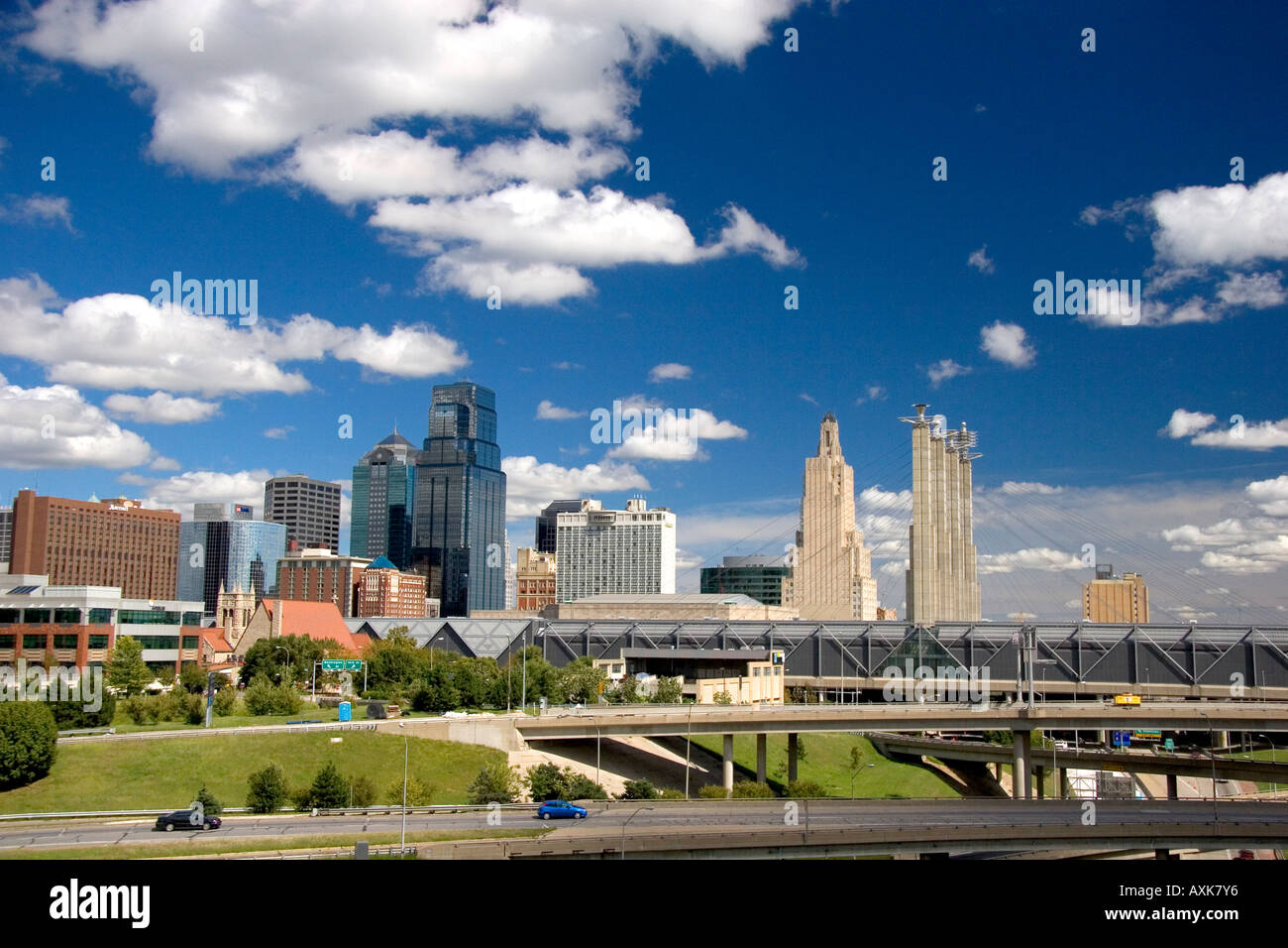 Kansas city buildings hi-res stock photography and images - Alamy