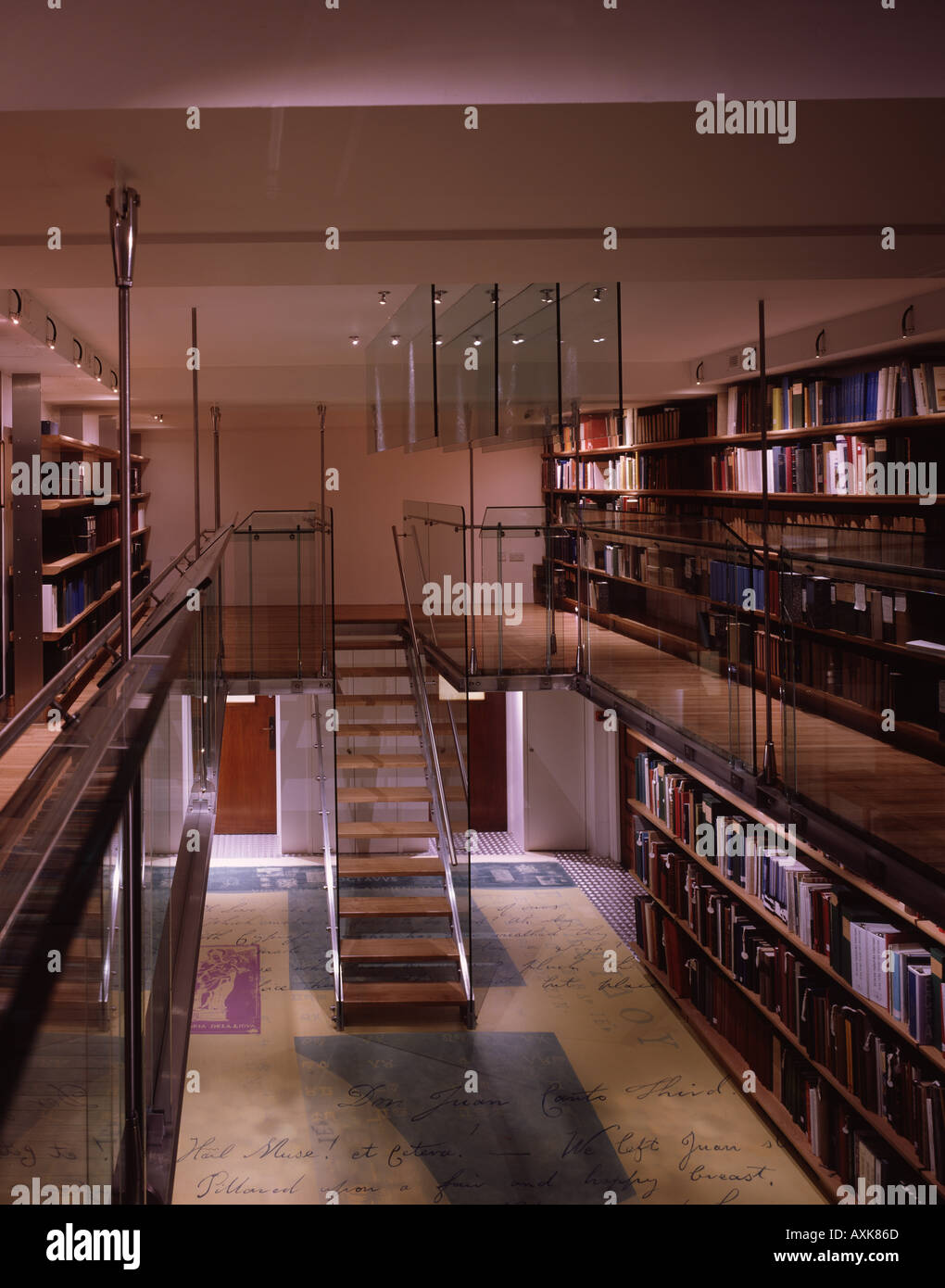 RESEARCH CENTRE SENATE HOUSE LONDON UNIVERSITY Stock Photo - Alamy