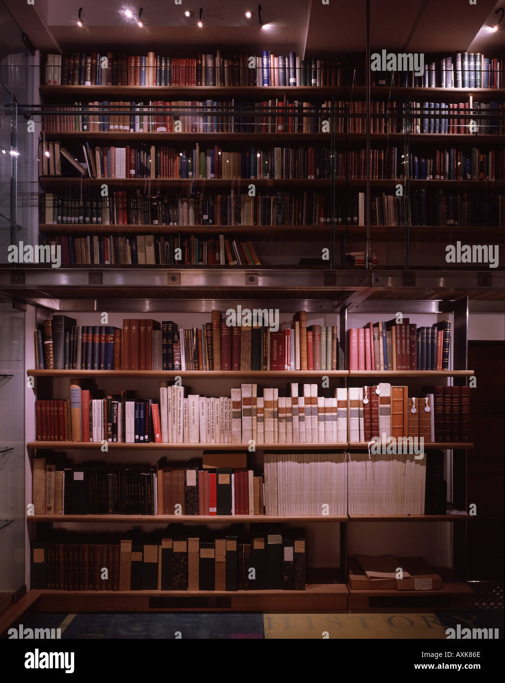 Senate house library london hi-res stock photography and images - Alamy