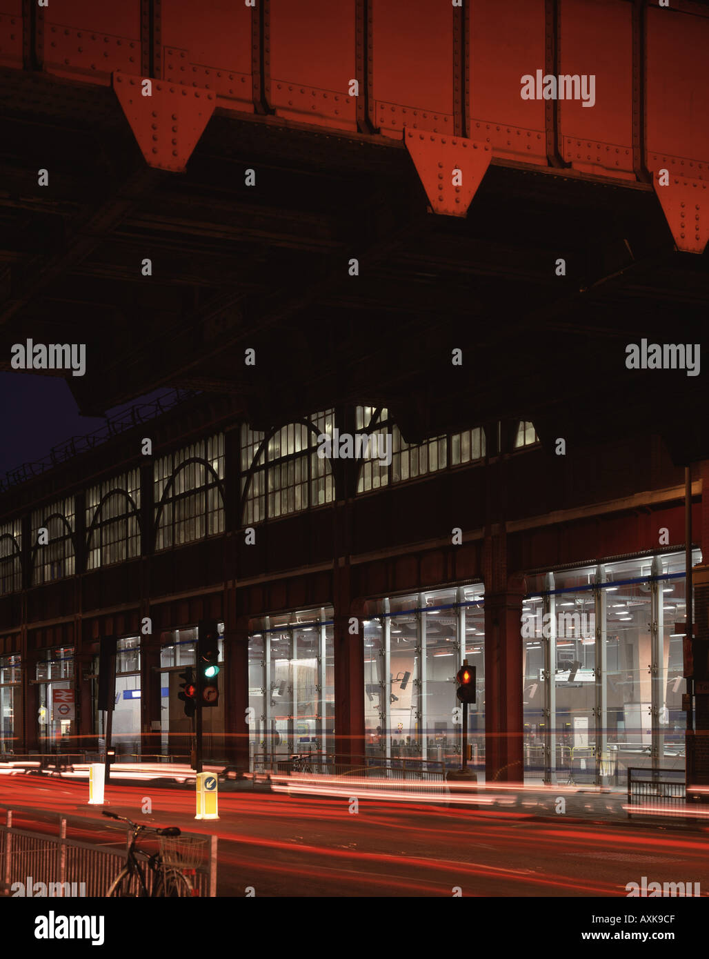 WATERLOO UNDERGROUND STATION JUBILEE LINE Stock Photo - Alamy