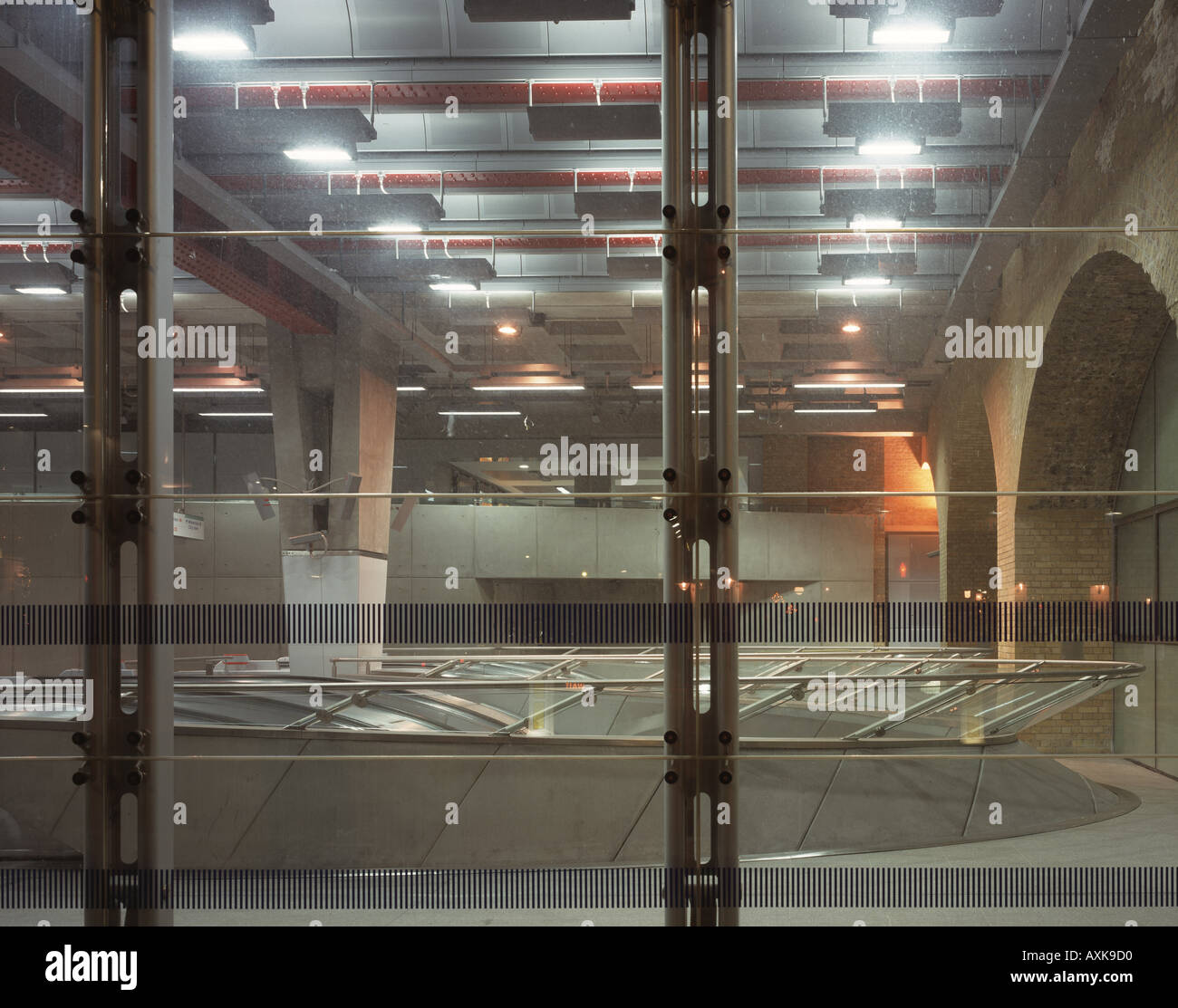 WATERLOO UNDERGROUND STATION JUBILEE LINE Stock Photo - Alamy