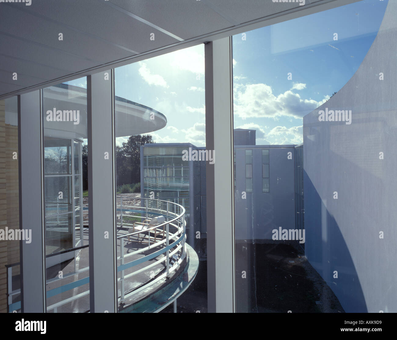 Hospital balcony hi-res stock photography and images - Alamy