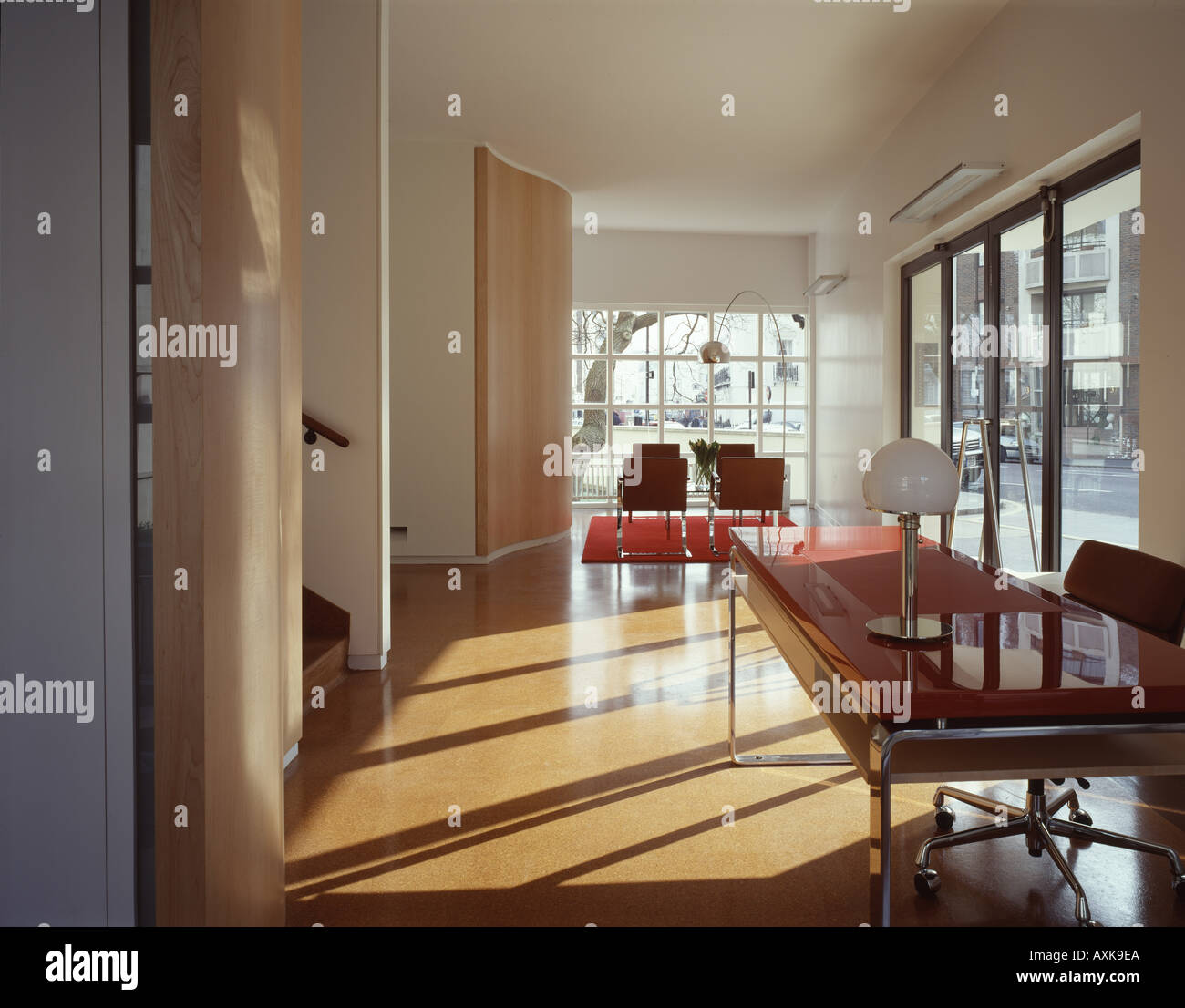 Palace building structure hi-res stock photography and images - Alamy