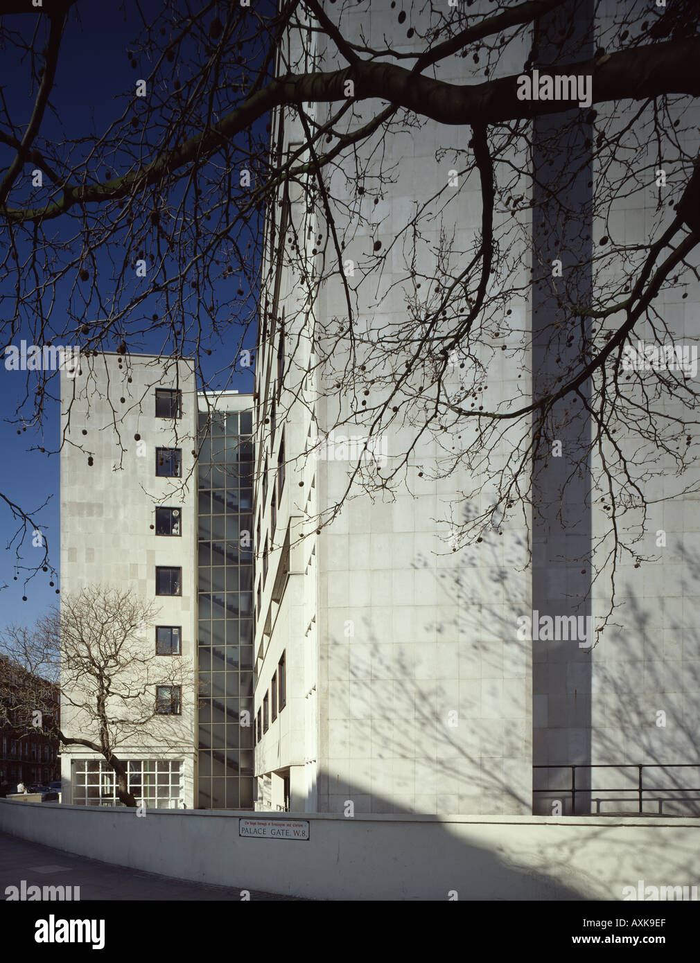 PALACE GATE BUILDING 2003 Stock Photo - Alamy