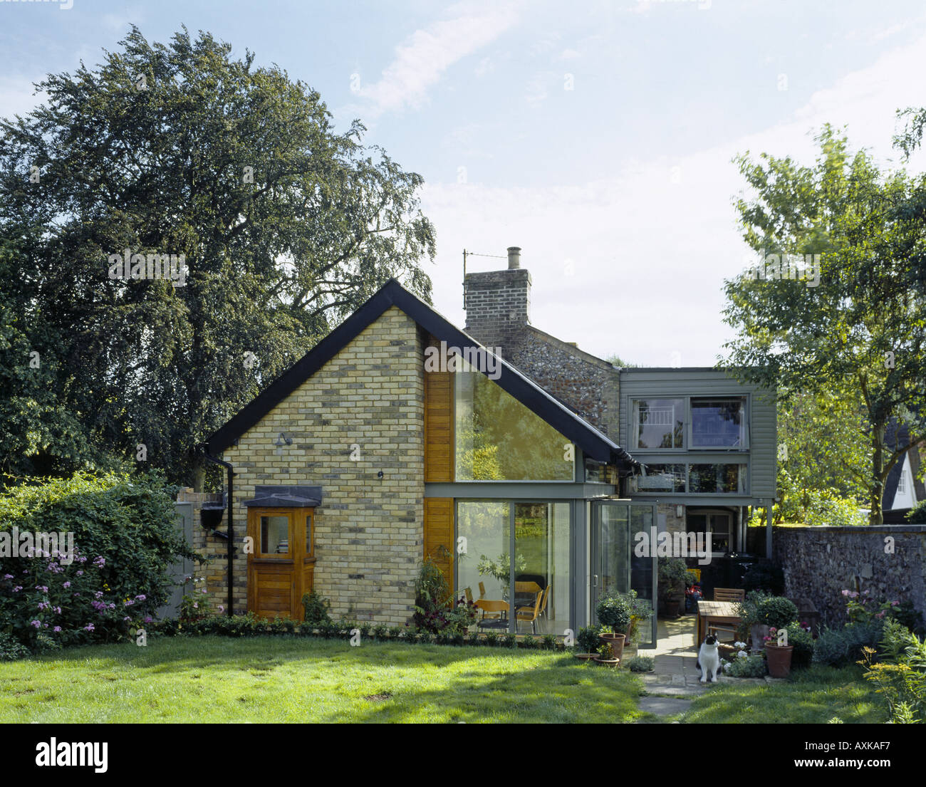 Princess cottage hi-res stock photography and images - Alamy