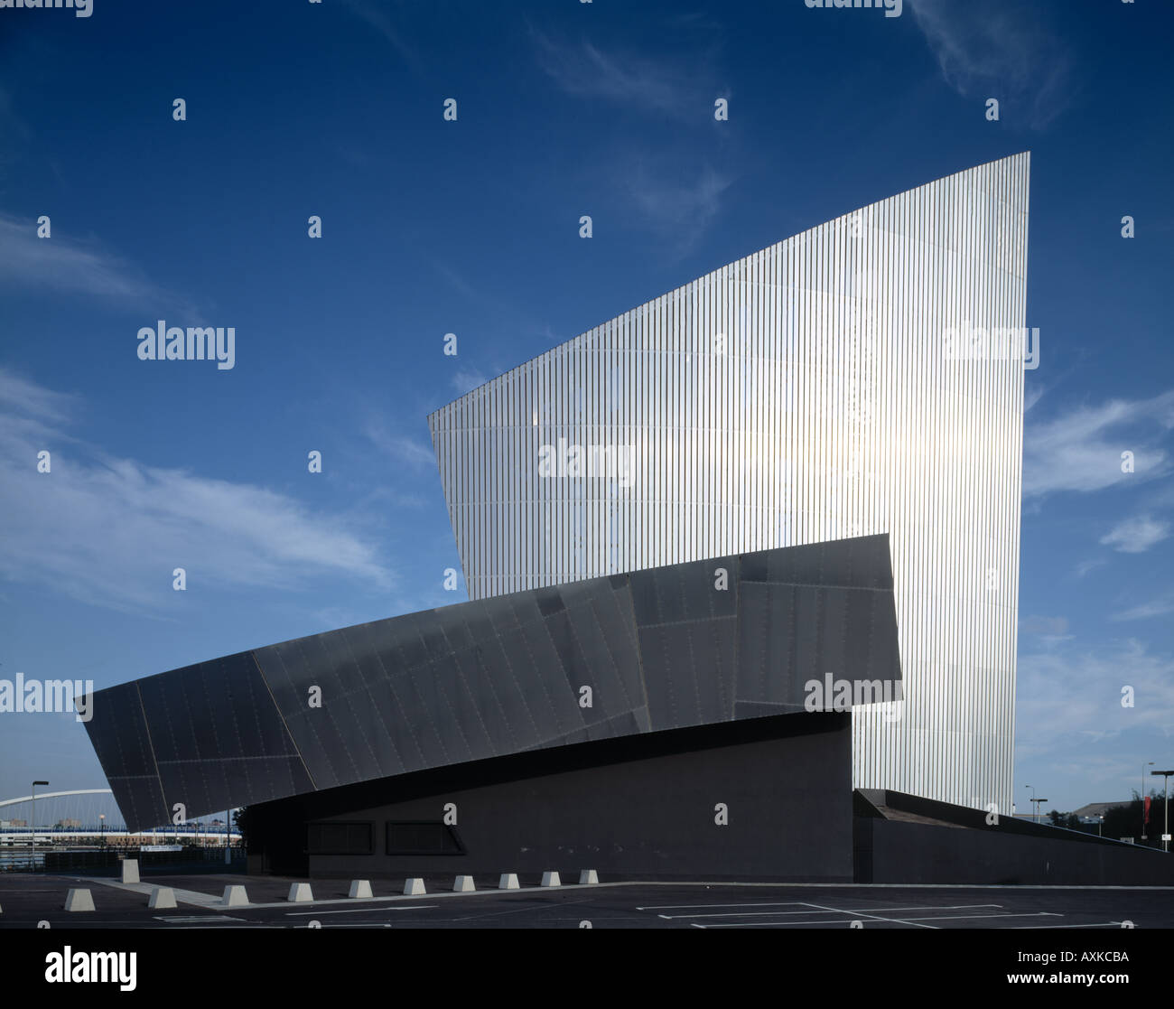 IMPERIAL WAR MUSEUM NORTH Stock Photo - Alamy