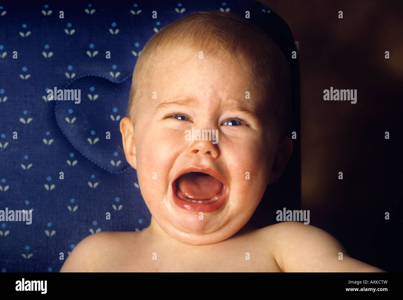 baby boy crying Stock Photo - Alamy