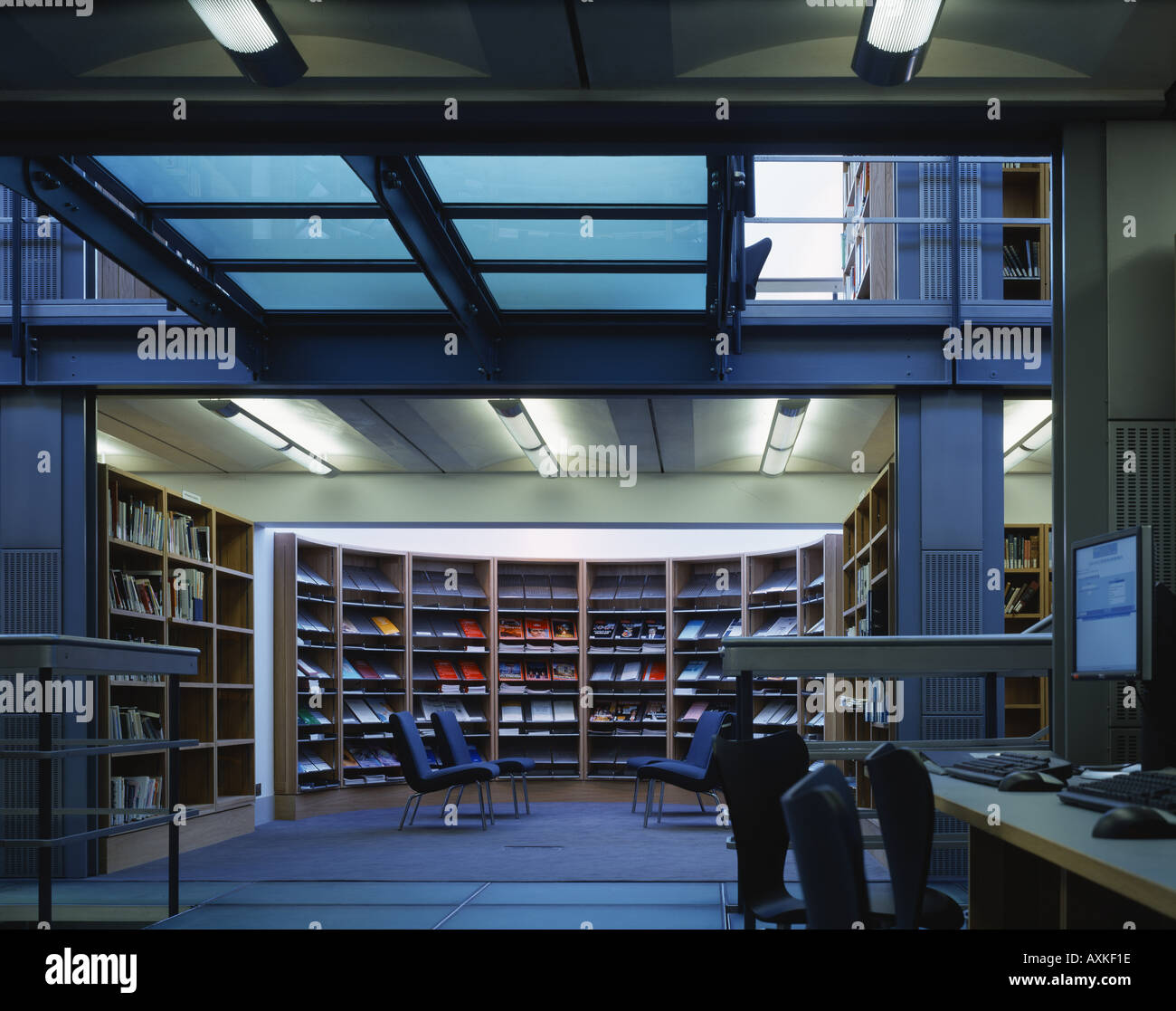 NEWNHAM COLLEGE LIBRARY Stock Photo - Alamy